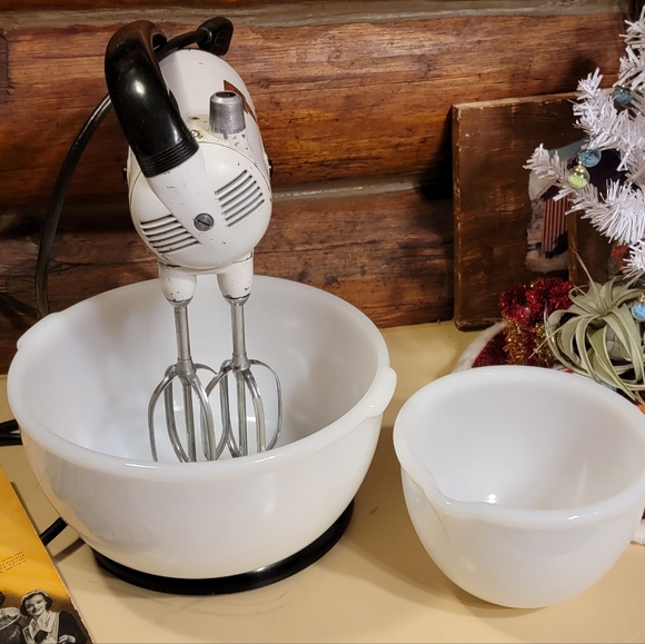 Sunbeam | Kitchen | Antique Sunbeam Mixmaster Mixer 94148 Model 7b With ...